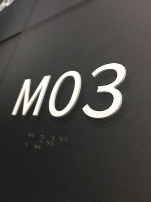 Room Interior Wayfinding Signage Custom Acrylic ADA Signs With Tactile Text / Arrow