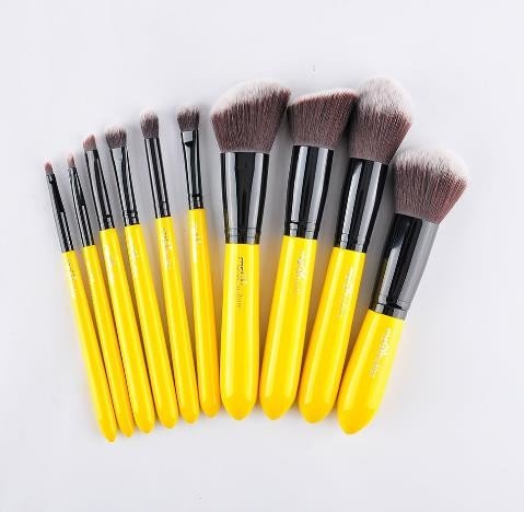 Professional makeup brush set,makeup brush set,Face brush ,Travelling makeup brush set ,Lip brush Eye brush
