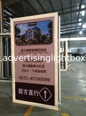 Pole  light box supplier