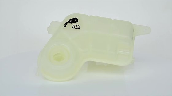 4F0121403M Universal Coolant Tank Engine Spare Parts Expansion Coolant Tank For Audi A6 supplier