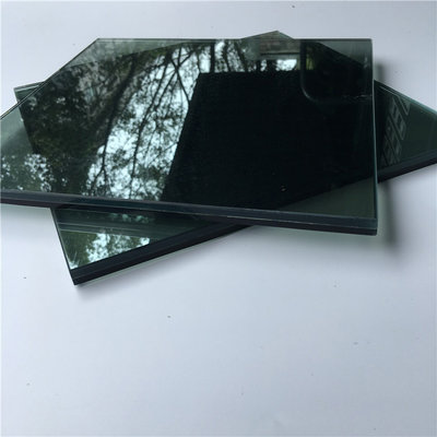 Balustrade Laminated Building Low Iron Tempered Glass Multi Layers SGP Strong Safety