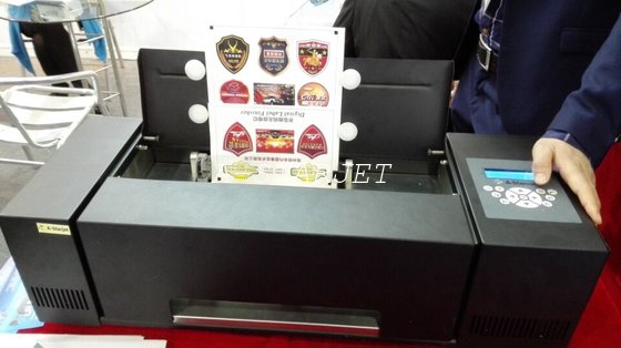A4 Size Paper Sticker Cutter Auto Feeding System For Food/Wine Labels Making