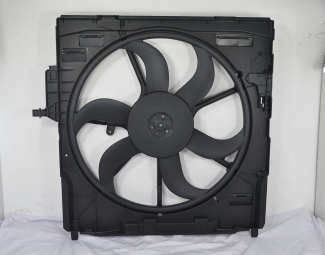6 Blades 12 Volt Car Cooling Fan , OEM 17427598738 BMW X5 Radiator Fan