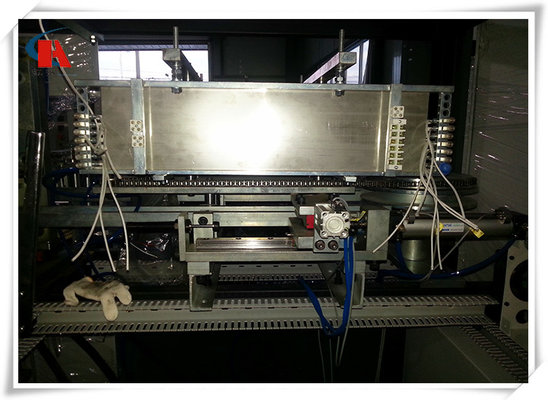 2.5KG Plastic Blow Moulding Machine , PET Stretch Blow Molding Machine Adopting Double Crank