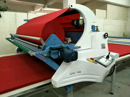 Woven / Twill Fabric Spreading Machine 96 M / Min Cloth Spreading Machine