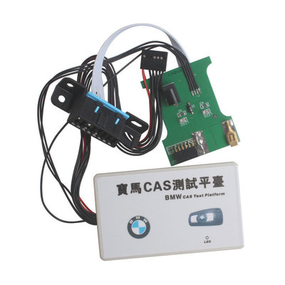 Programmeur tenu dans la main de clé de BMW