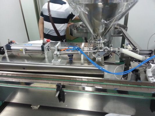 Cosmetics Bottle / Jar Liquid Filling Equipment 10-60ml 220V / 50HZ supplier