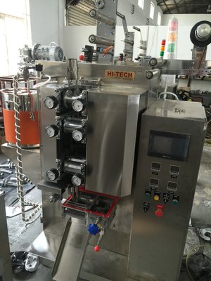 Industrical Level Fully Automatic Liquid Packing Machine with Overseas after - sales service supplier