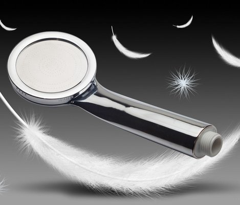 Bathroom Remove Water Saver Shower Head / Modern Rain Shower Head Silver Color