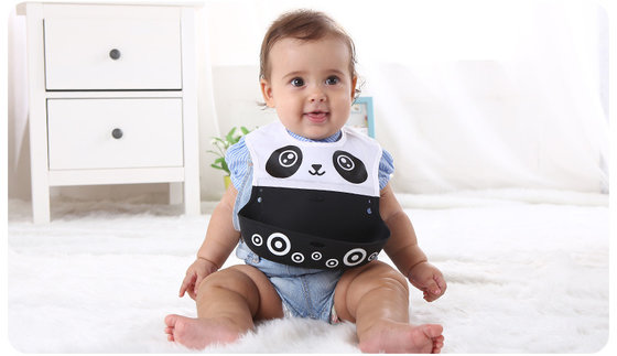 Sustainable HOT Animal Cartoon Cute And Easy To Clean Heat Resistant Silicone Baby Bib Set