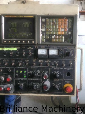 2003 Doosan MILLAC-80V Machine center, vertical