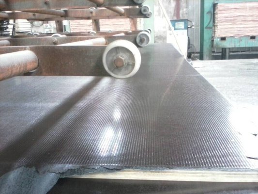 Anti-Skidding Brown Film Faced Plywood 12mm - 21mm With Four Edges