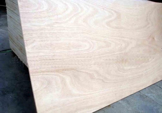 Okoume Faced Commercial Plywood BB/CC Grade Package Usage With E2 Glue