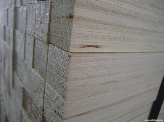 Packing With Poplar LVL Plywood , Poplar Wooden LVL LAMINATED VENEER LUMBER