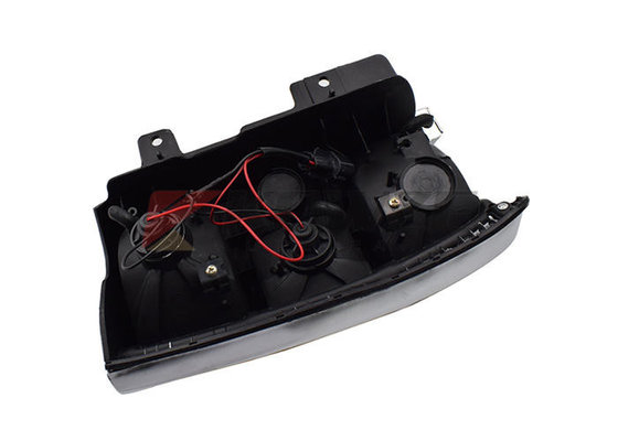 MR414041 Rear Left Combination Lamp Kit Mitsubishi Pajero Parts Pajero V31W