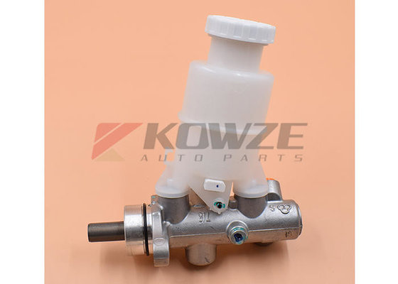 MR370247 Clutch Master Cylinder Mitsubishi Engine Parts Pajero IO H66 H67 H76W