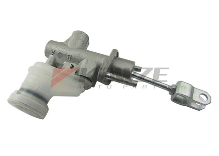 2345A015 Car Auto Spare Parts Clutch Master Cylinder Assembly L200 KB4T 2011