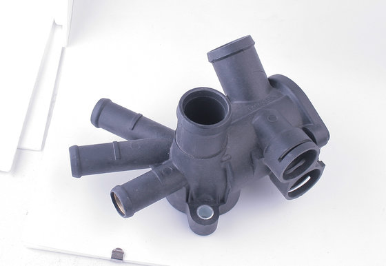 Coolant Outlet Flange Thermostat Housing Assembly 030121117D for VW GOLF POLO JETTA