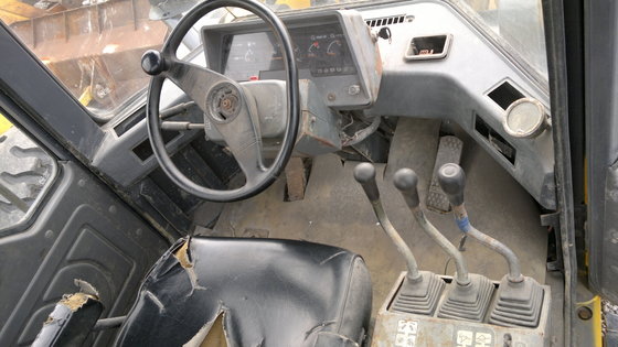 Hot sale WA380-3 komatsu loader,used loader WA70,WA380-6,WA320,WA470 supplier