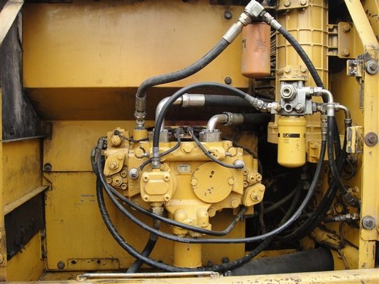 Caterpillar 320C excavator for sale,320b,320D,325B,330B,330C,330D avaliable supplier