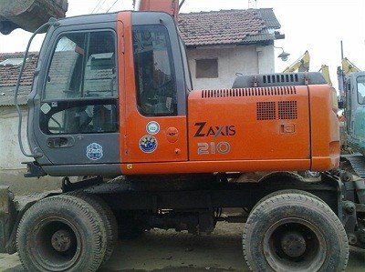Wheel excavator ZX210W hitachi excavator,also ZX60,ZX75,ZX120,ZX160 japan used excavator supplier
