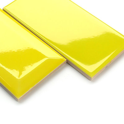 De decoratieve Moderne Tegels van Keukensplashback Geel voor Commercieel/Woon