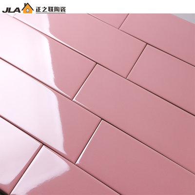 4x12 de decoratieve Ceramische Verglaasde Muur betegelt Roze Badkamersontwerp 7,5 Mm-Dikte