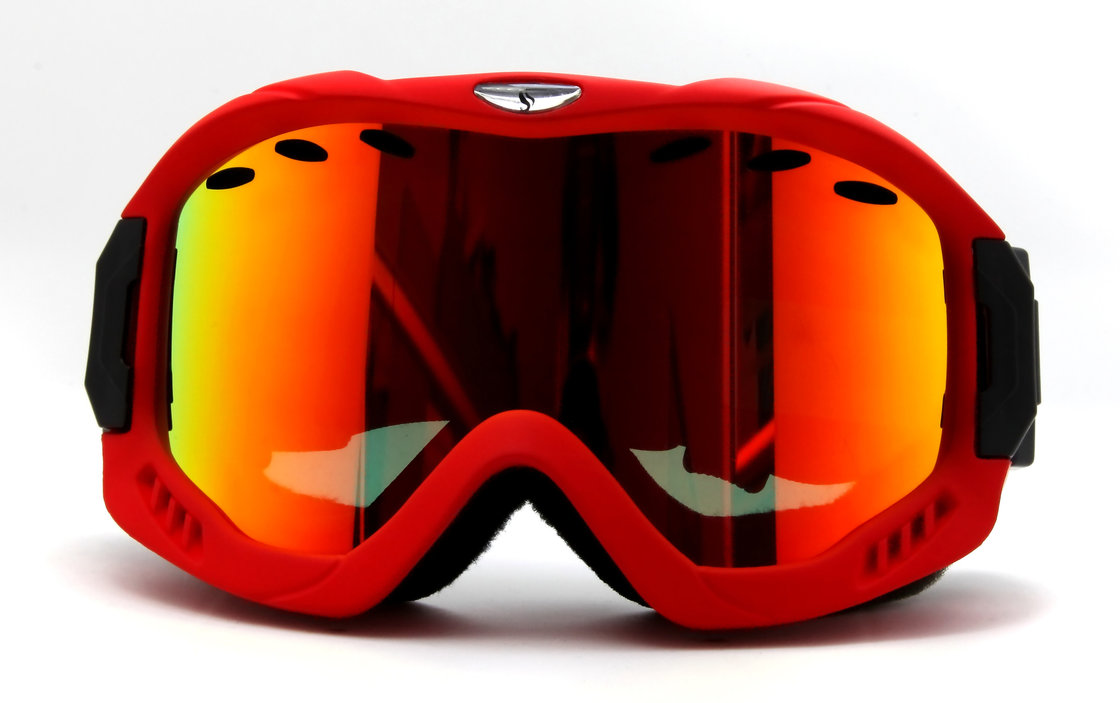 Gafas antis adultas de la nieve de la niebla de la lente roja del CP con compatibilidad del casco y el logotipo de la aduana