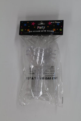 Tazze di plastica trasparenti della chiavetta