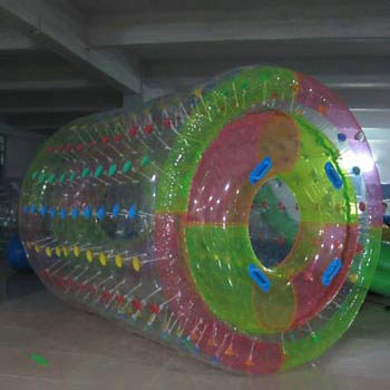 Le sport aquatique coloré de PVC joue le rouleau gonflable de l'eau pour le parc aquatique d'amusement