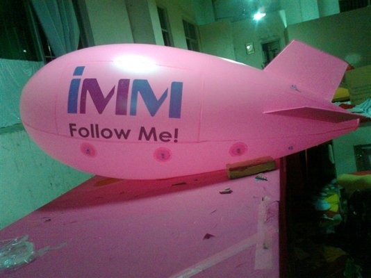 Size15meters remote control distance of 800 meters 1.5 hours continuous time of remote control airship Used in advertis