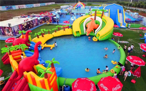 Le sport gonflable de PVC de grands jeux gonflables drôles extérieurs de sports se retranche le parc