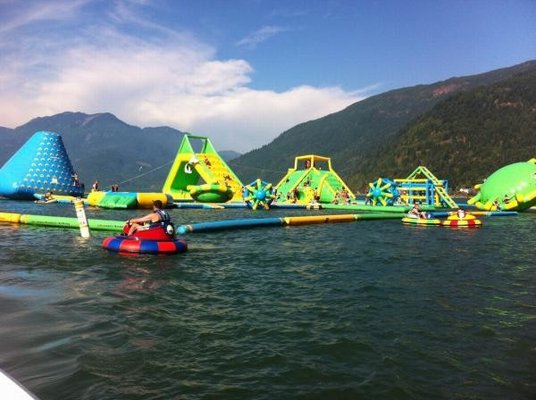 Le parc aquatique gonflable d'été/eau gonflable colorée joue pour le parc d'attractions