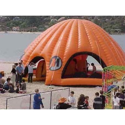 Tente extérieure gonflable orange ronde de partie de yard pour l'exposition commerciale commerciale