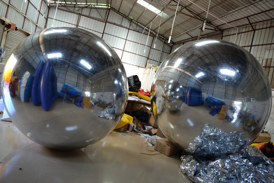 Charming Advertising Inflatable Mirror Ball Theme Park Family Toys