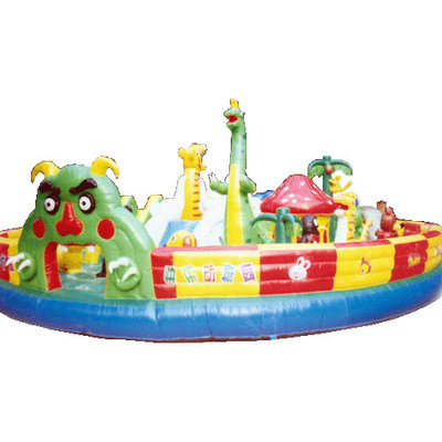 Grands jeux gonflables de sports de PVC de 0.55mm, parc d'attractions géant Funcity pour des enfants drôles