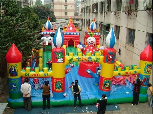 Château plein d'entrain de produits gonflables faits sur commande d'enfance pour des enfants