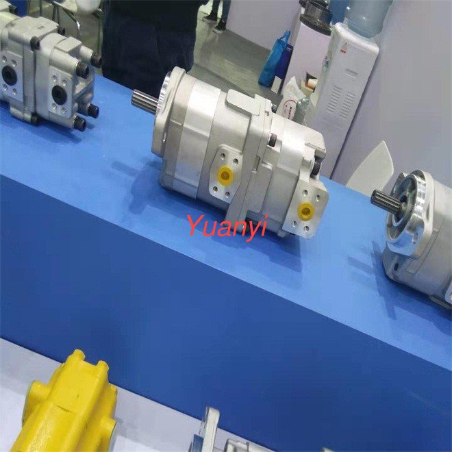 WA250-5 WA270-5 Loader Gear Pump 705-56-36040 Hydraulic Pump For Sales
