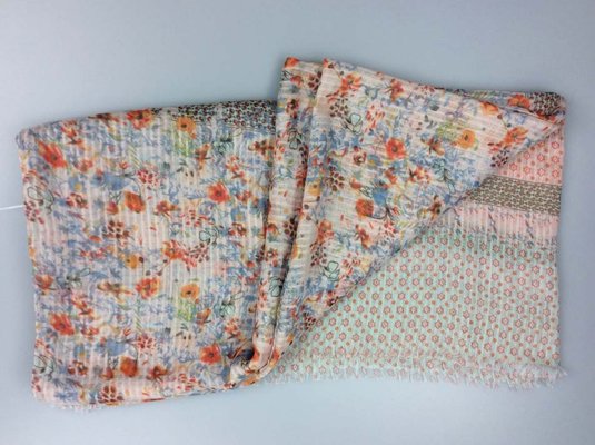 90*180cm Hong Kong Buying Agent 100% Polyster Dyeing Flower Pattern Scarf