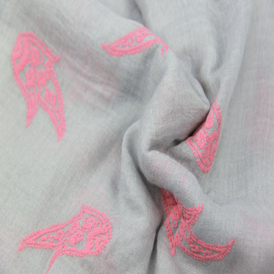 Fashion Light Grey Shawl Scarves Buying Agents English Translation