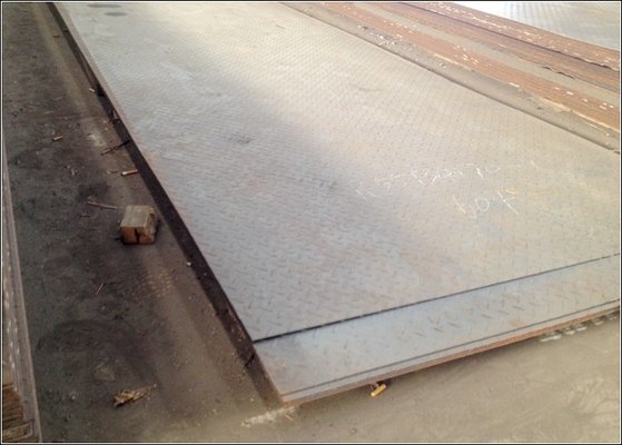 High Strength Checkered Steel Plate , Low Carbon Steel Diamond Plate Floor