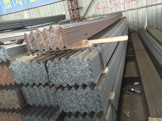 Project Material Steel Angle Iron 50*5mm Black Hot Rolled  Drilling Hole