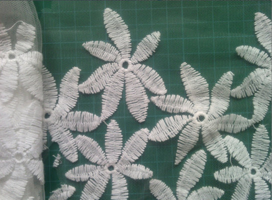 Cotton embroidered mesh water soluble lace fabric , flower pattern for Formal dress