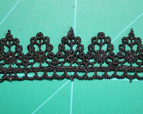 Poly Water Soluble Decorative Lace Trim Dyeable 2cm Width In White / Black Color
