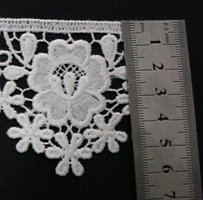 Little Flower Around crochet lace trim Poly Milk White Flexible