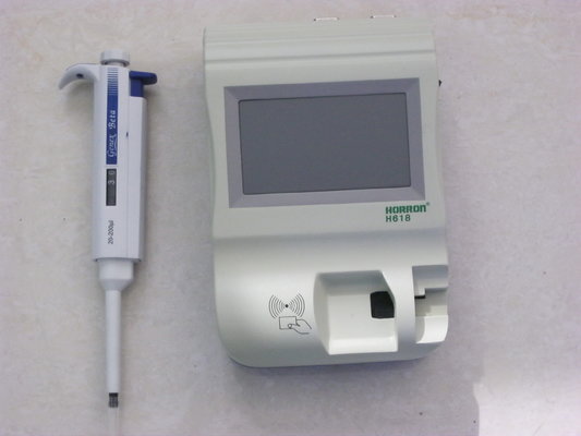 Pocket A1c Analyzer Medical Equipment Diabetes Measuring With Multi Languages