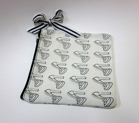 Canvas travel cosmetic makeup bag with zipper for ladies / women