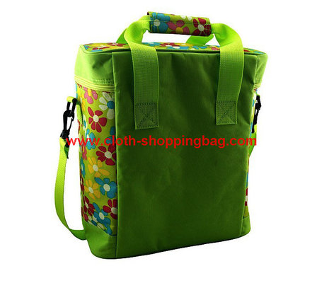 Eco friendly green insulated lunch bag for picnic , lunch shoulder bag