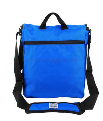 Customized sports style blue Nylon shoulder gym bag for students