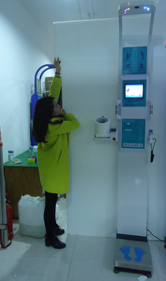 DHM-600A Ultrasonic Electronic Sensor Mechanical Beam Physician weighing Scale with Height Rod board